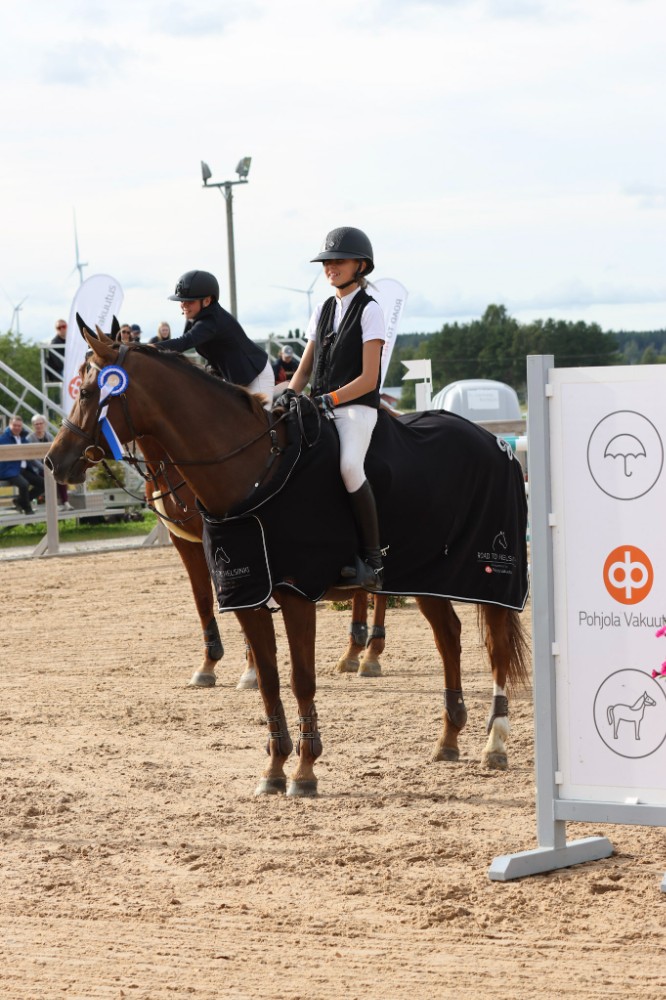 Myrkyn Pohjola GP – Sani Illi ja Manouscha van’t Steenputje, Mari Mäntysalmi ja Go Top sekä ...