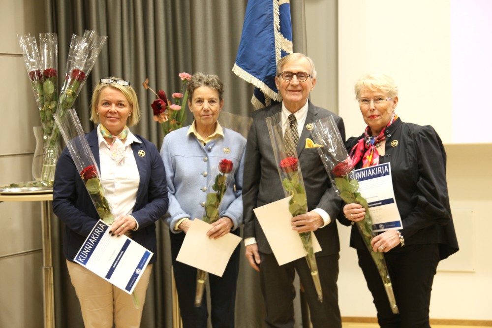 Syyskokouksessa palkittiin kymmenen alan ansioitunutta toimijaa ...